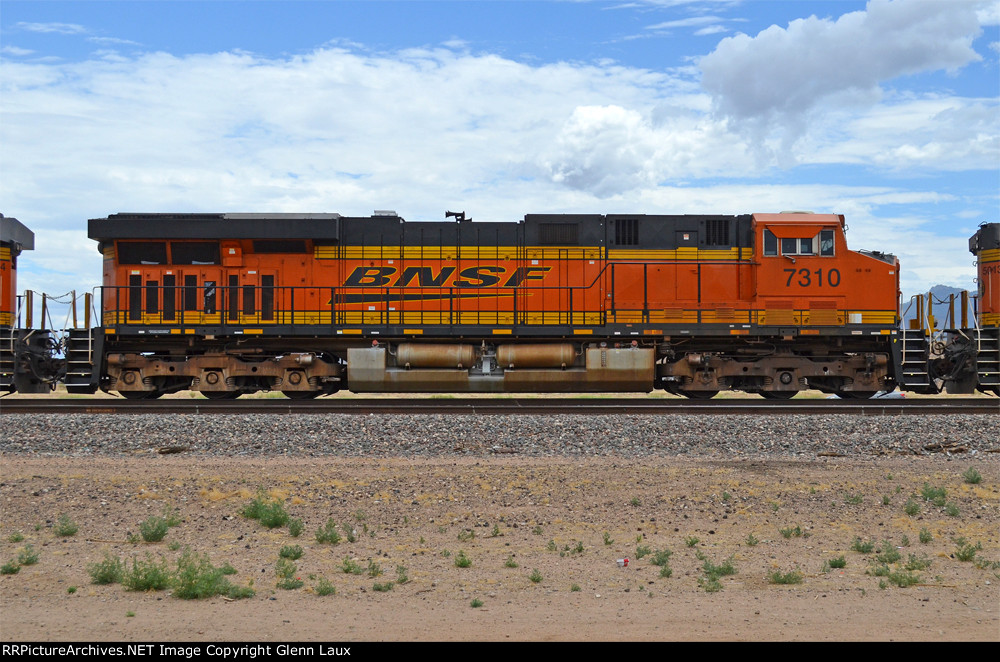 BNSF 7310